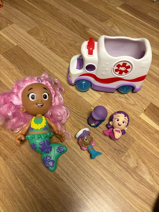 bubble guppies | Toys | Bubble Guppies Ambulance Clambulance Hospital ...